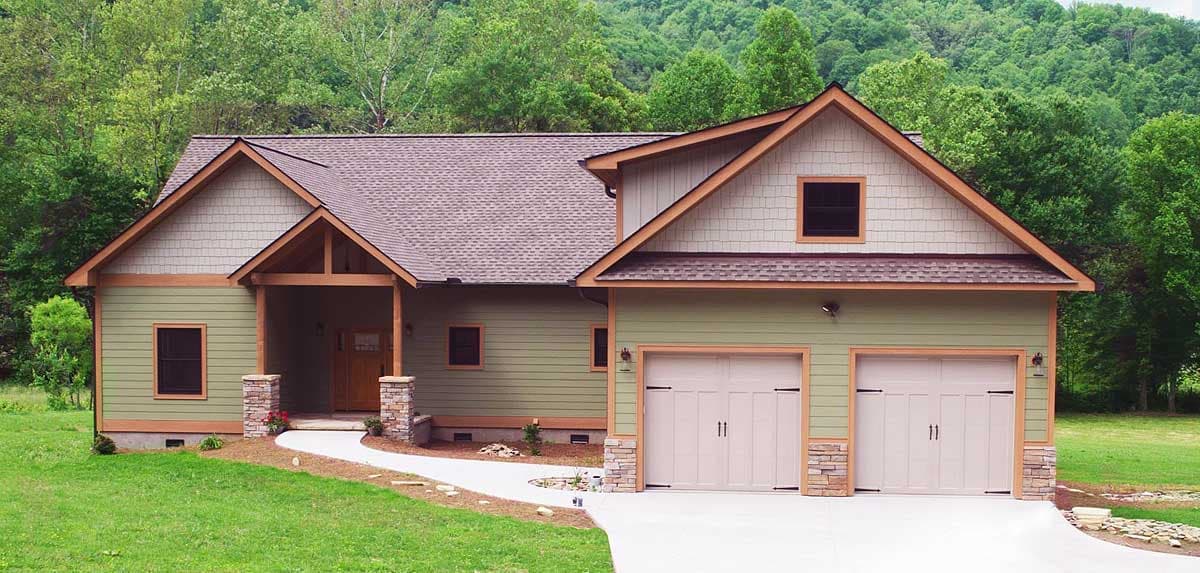 Plan 68427VR: Craftsman House Plan with Bonus Room - 2600 Sq Ft