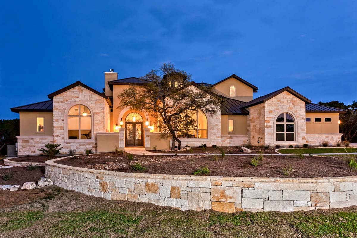 Plan 264022KMD: 4-Bed Stone-and-Stucco Hill Country House Plan with ...