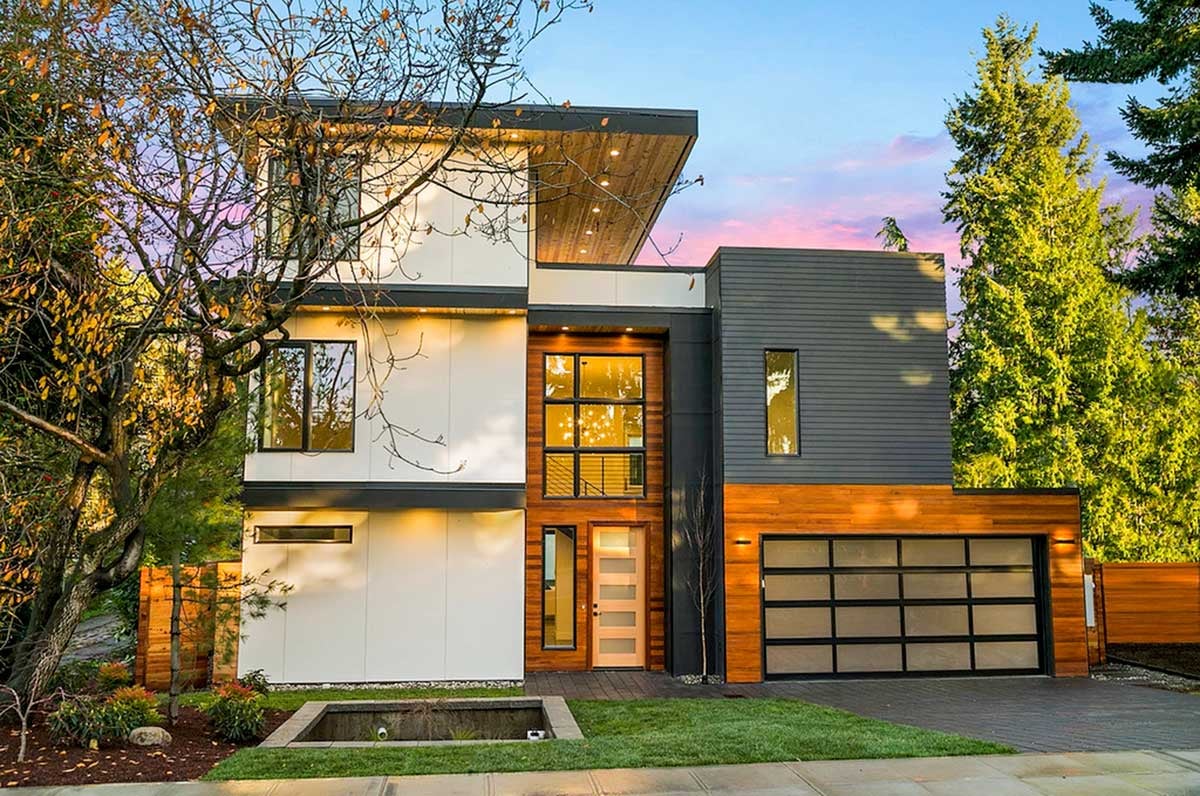 Modern Living with Third Floor Rec Room and Balcony - 666001RAF ...