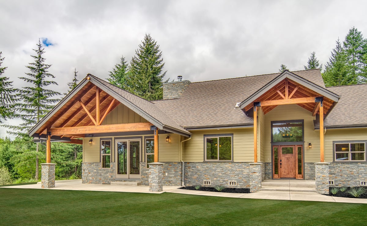 Sticks and Struts Craftsman Ranch - 72815DA | Architectural Designs ...