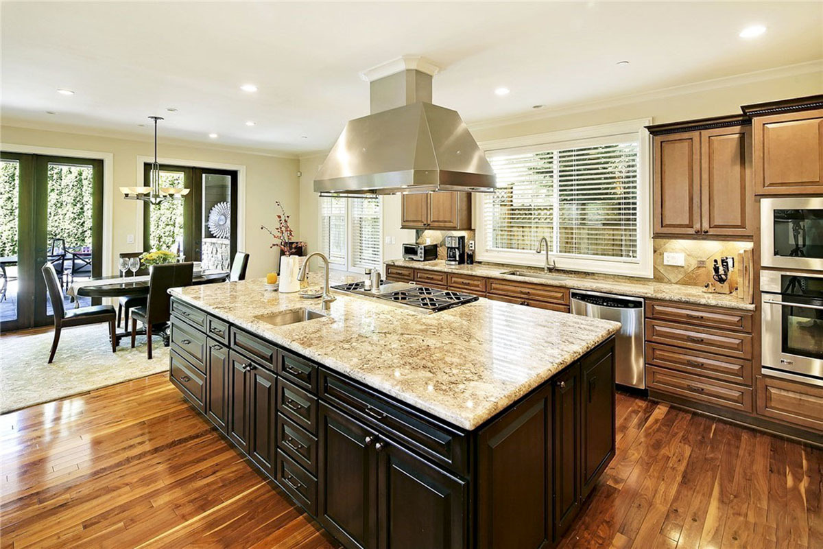 Luxurious Master Suite with Private Deck - 2353JD | Architectural ...