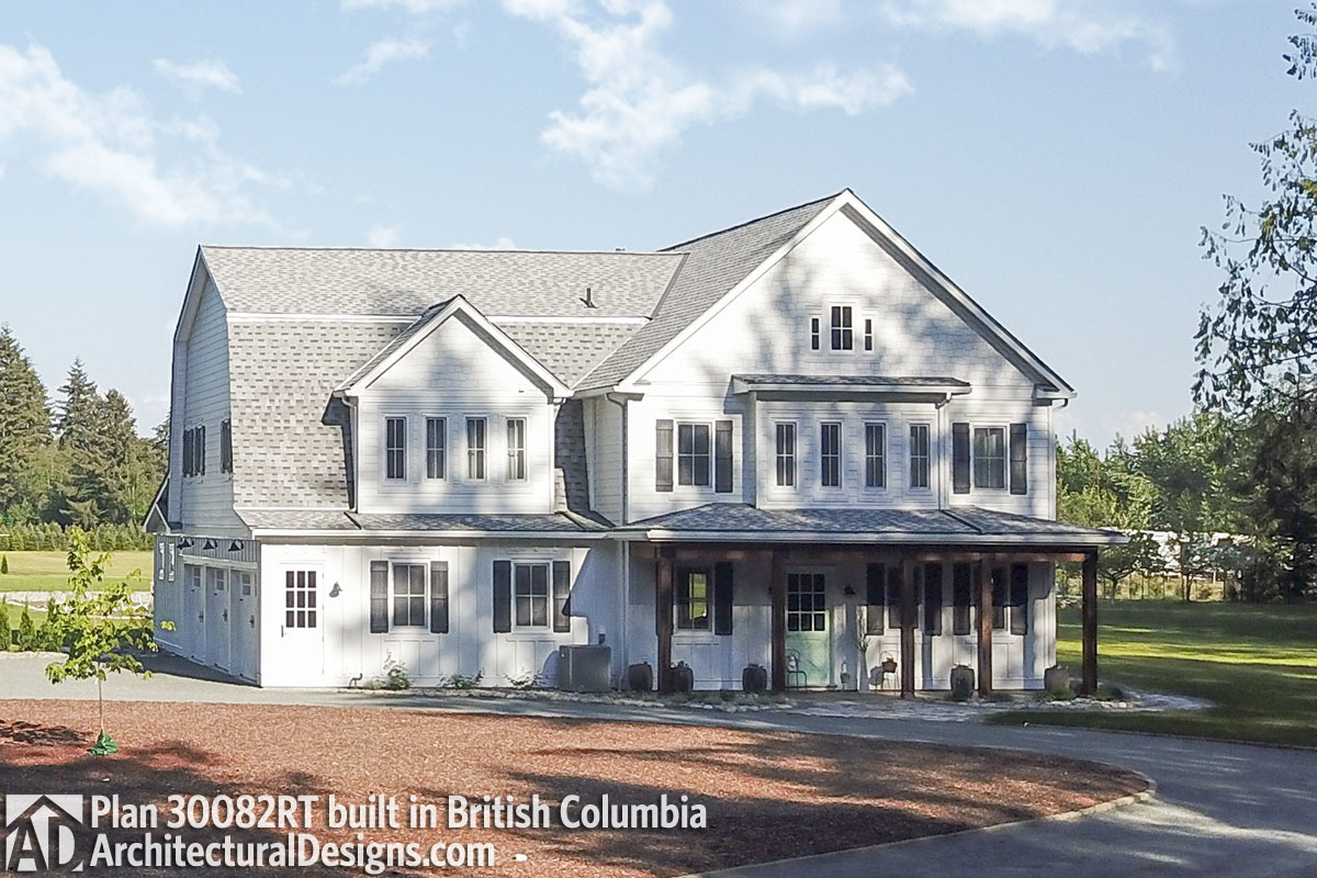 Farmhouse L Shaped Home