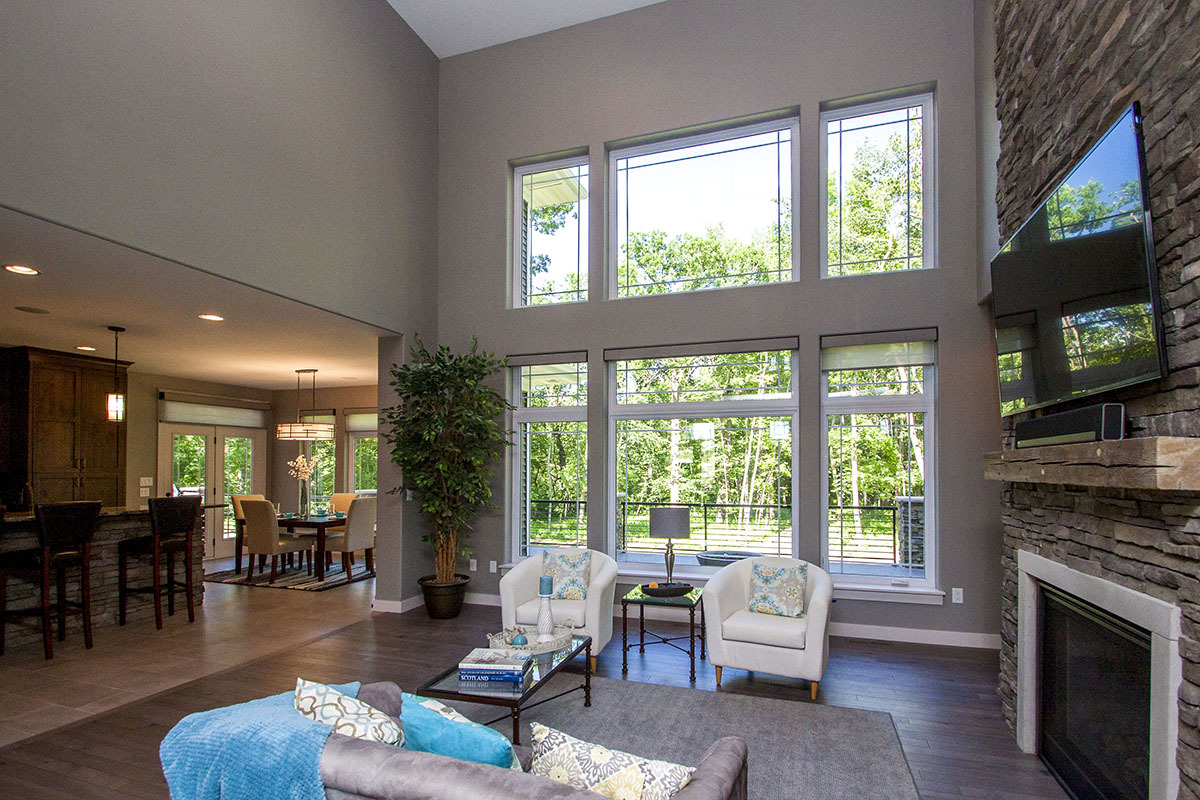 Outstanding Craftsman with Vaulted, Tray and Two-Story Ceilings ...