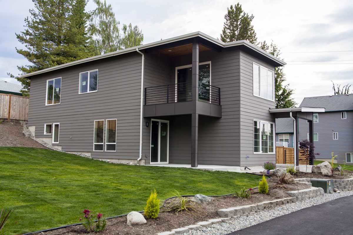 Contemporary House Plan with Ground Level Rec Room - 3111 Sq Ft ...