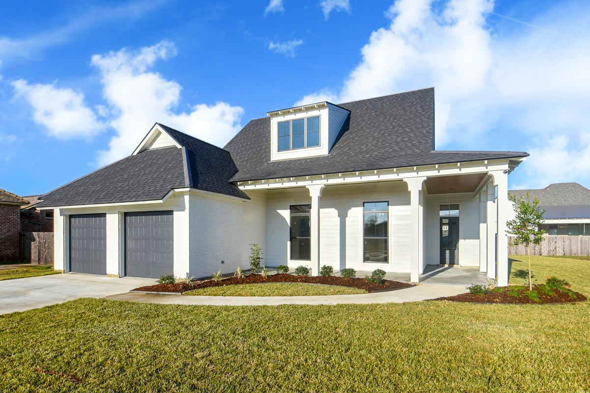 Plan 860029MCD: One-Level House Plan with Cathedral Ceilings in Living Room