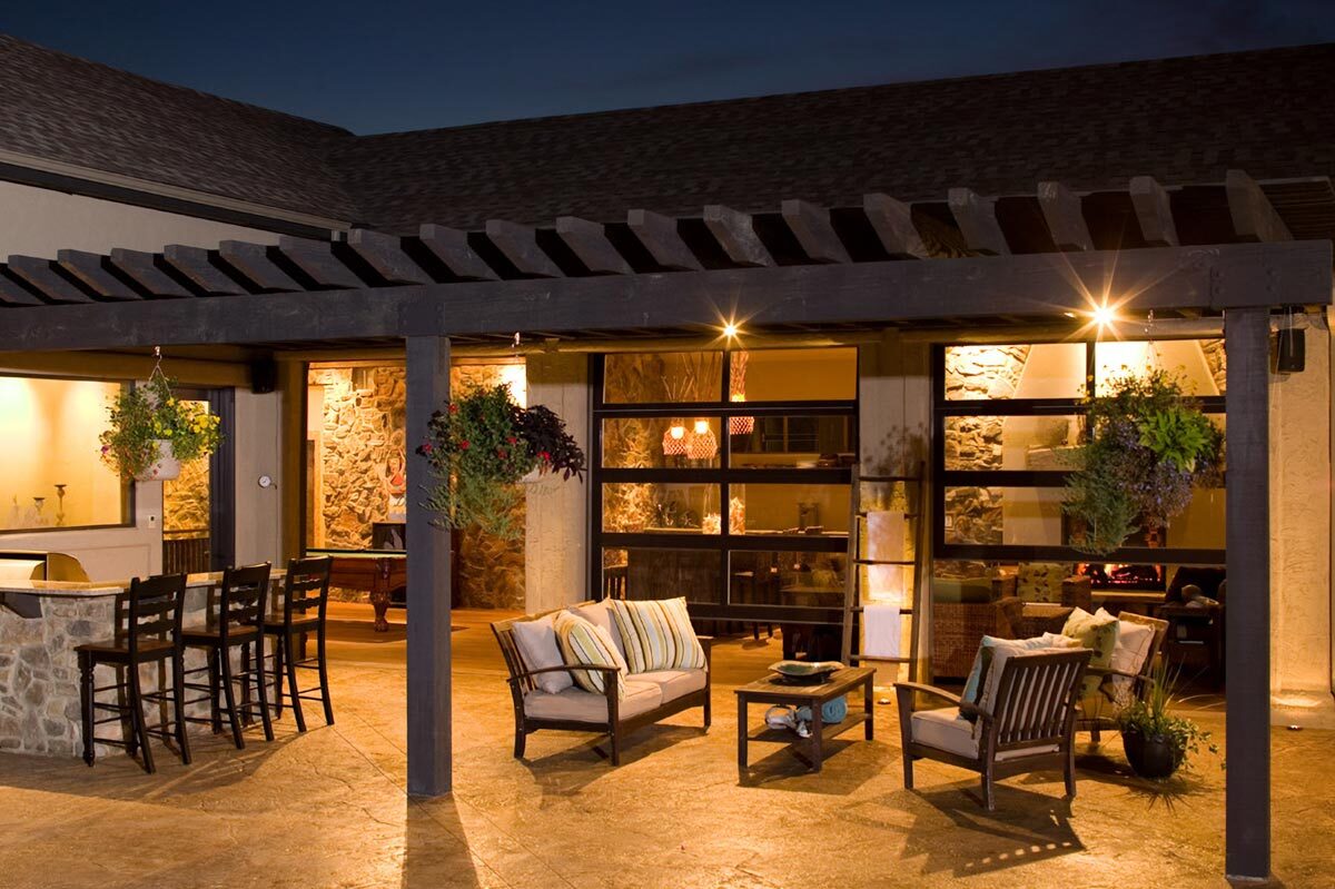 Pool House with Large Rec Room and Indoor/Outdoor Interplay - 95143RW ...