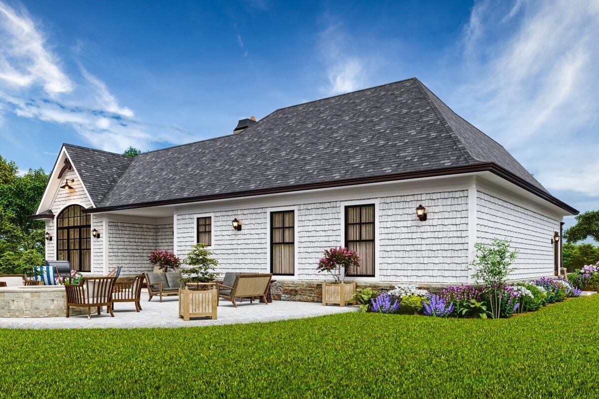 Rustic Mountain Cottage Under 1200 Square Feet with Split Bedroom ...