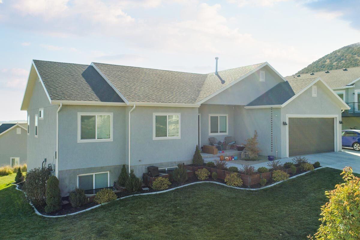 1660 Square Foot 3 Bed Traditional One-Story House Plan - 61448UT ...